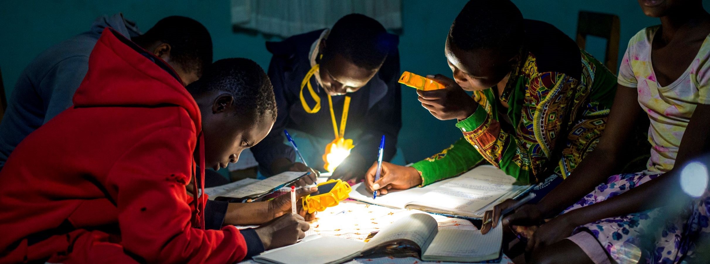 Give Power! | Little Sun Foundation e.V. (Powered by Donorbox)