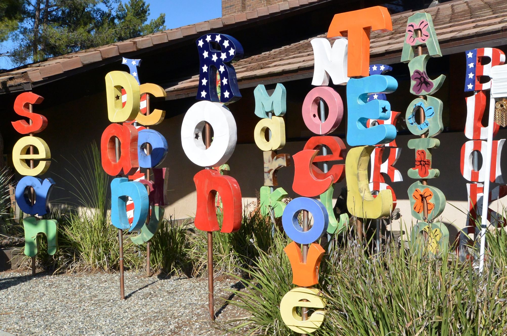 BORDERLINE 12 MEMORIAL SCULTURE INSTALLATION | ART through ACTION ...