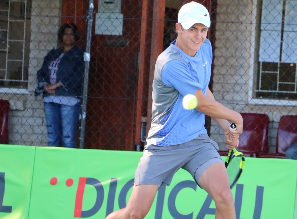 Henning advances at Traralgon - Tennis South Africa